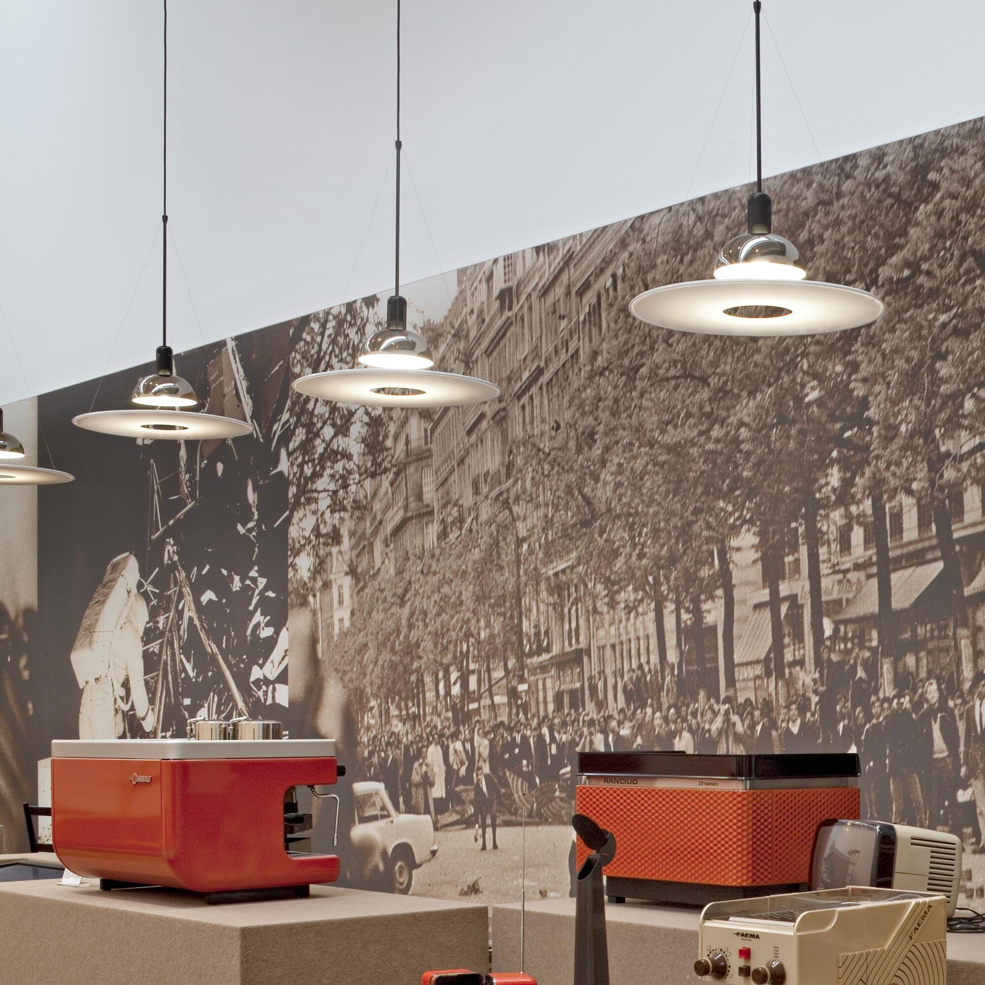 Flos Frisbi Suspension Lamp | AmbienteDirect